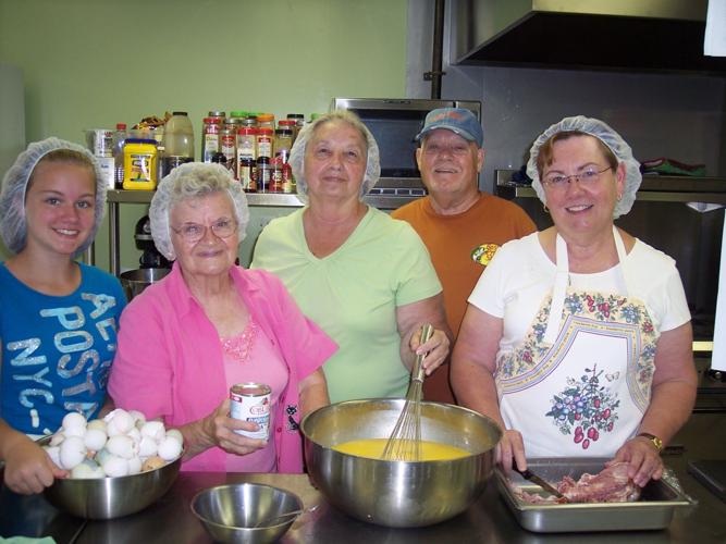 Volunteers Lend A Hand At Warm Blessings | Neighbors ...