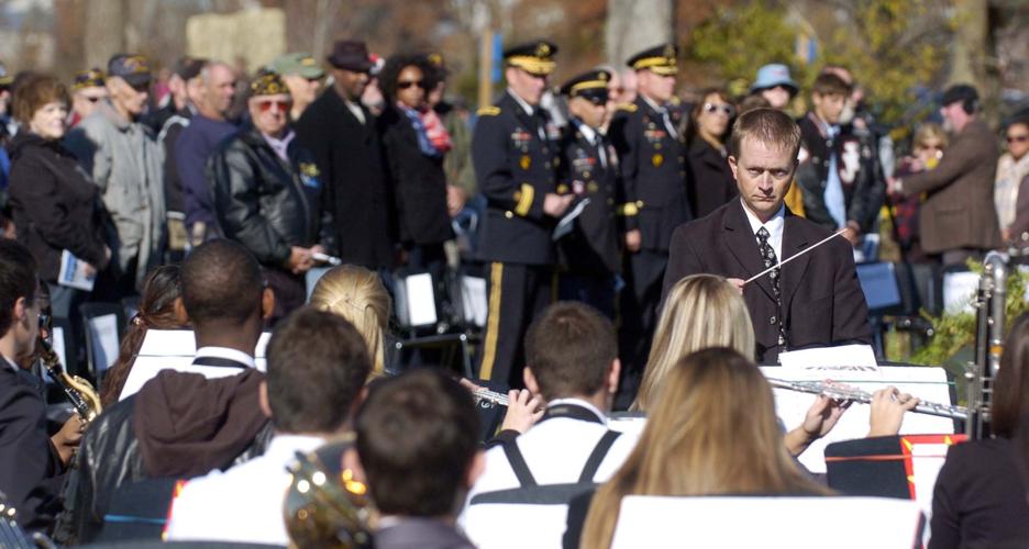 Day of reflection and tribute: Veterans Day remembrance staged in ...