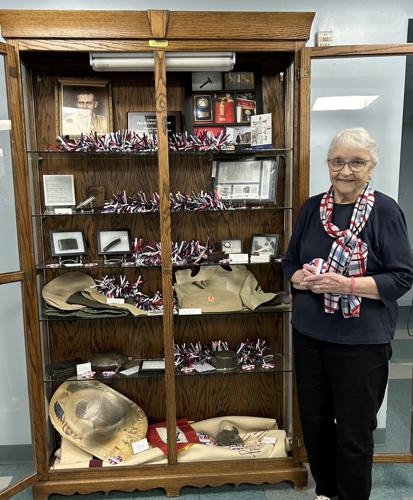 DAR and LaRue genealogical society partner for patriotic display ...