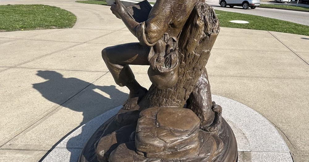 Young Abe statue hit by car once again | Local News | thenewsenterprise.com