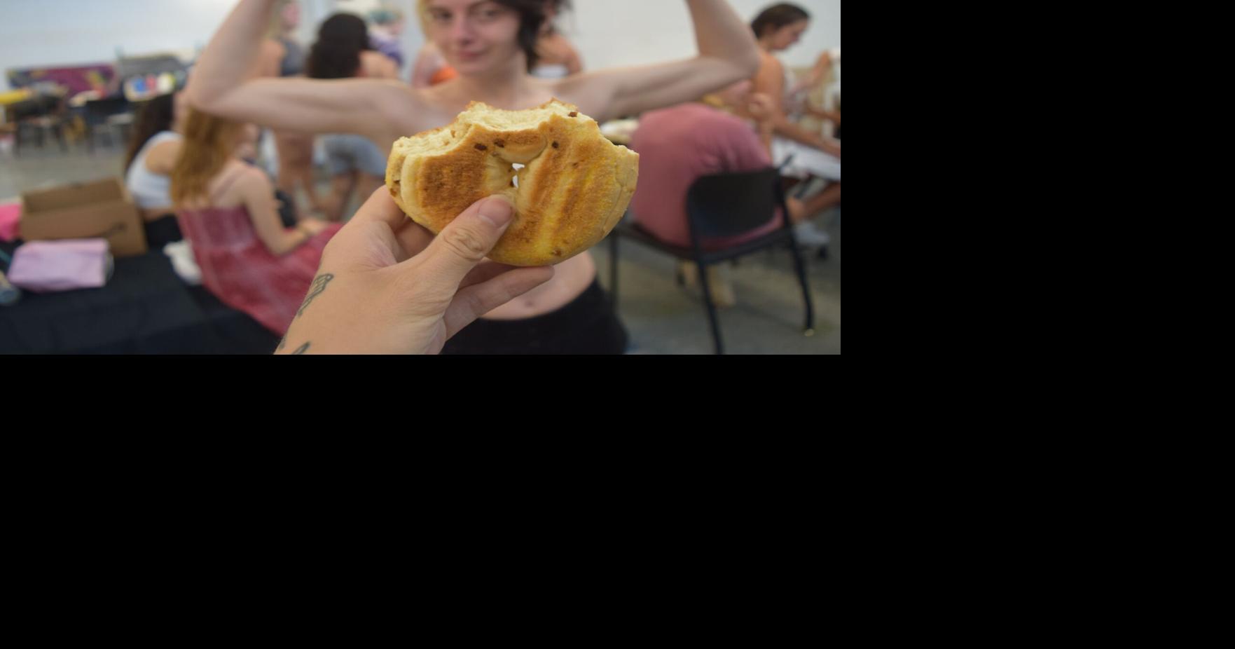 Bodies, bagels and breasts | Culture | theonlinecurrent.com