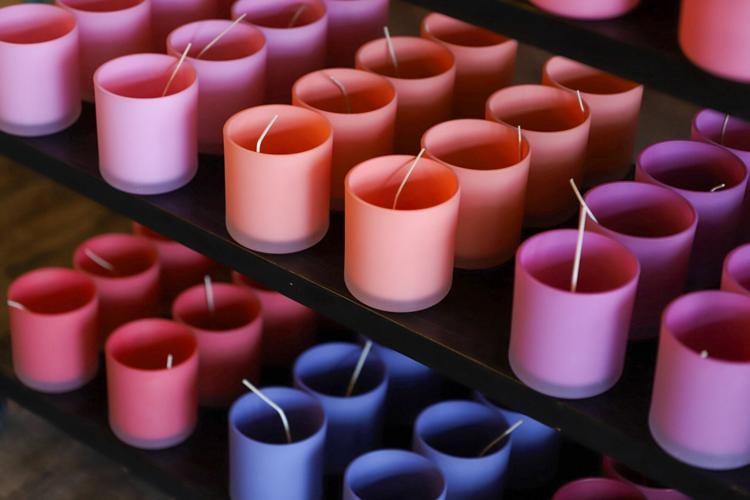 Mix, pour, burn with Philly Street Candle Bar | Culture | thepenn.org