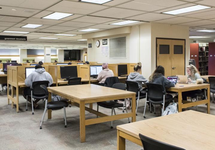 Students discouraged with new library hours | News | thepenn.org