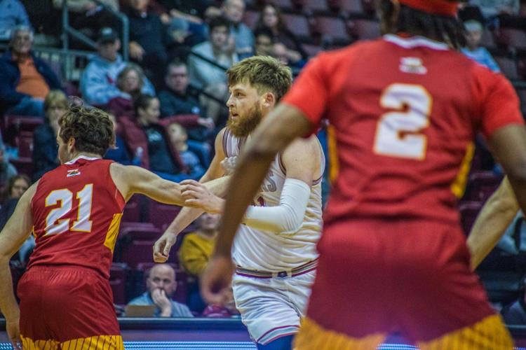 MBB: Seton Hill shocks IUP in close matchup | Sports | thepenn.org