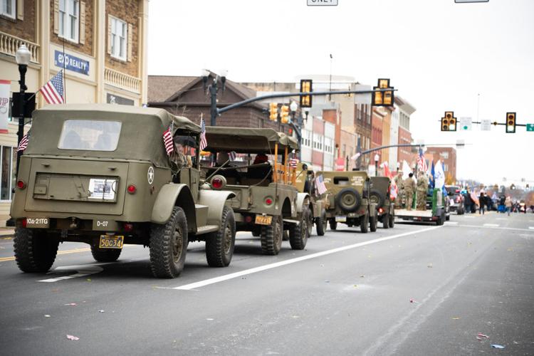 Indiana community honors veterans with annual parade | News | thepenn.org