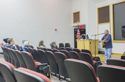 Cherokee singer soothes Stouffer | Culture | thepenn.org