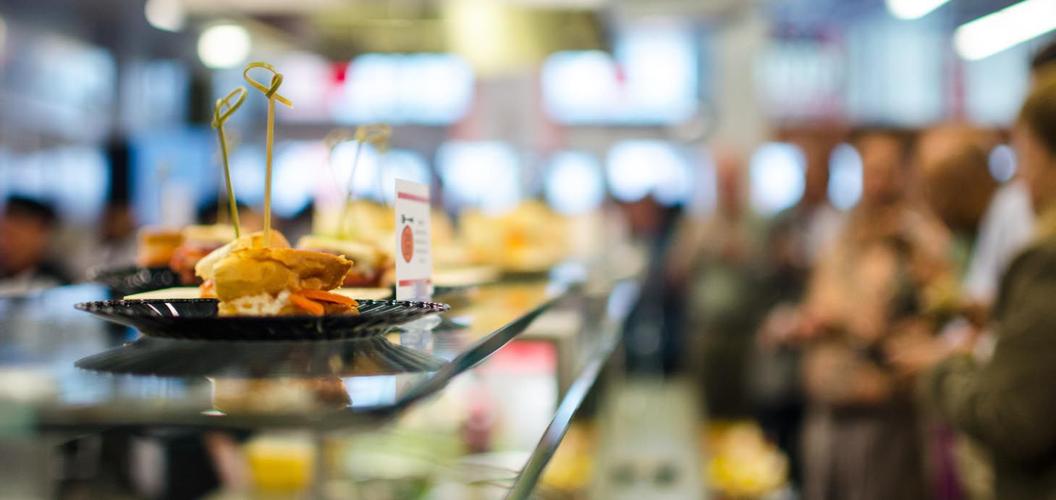 Crimson Cafe opens after ribbon cutting ceremony | News | thepenn.org