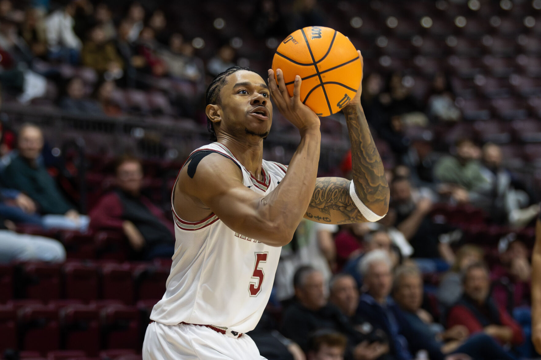 MBB: Dillard joins 1,000-point club | Sports | thepenn.org