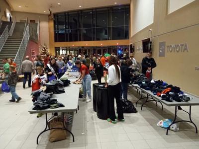 Homeless heroes stocking project results in 3,000 stockings for Western ...