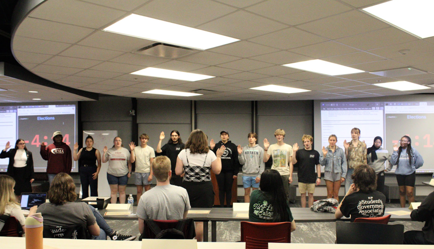 SGA: Executive board sworn in, new senator elected | News | thepenn.org