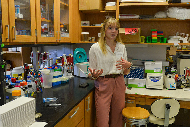 Undergraduate students share their research experiences | News ...
