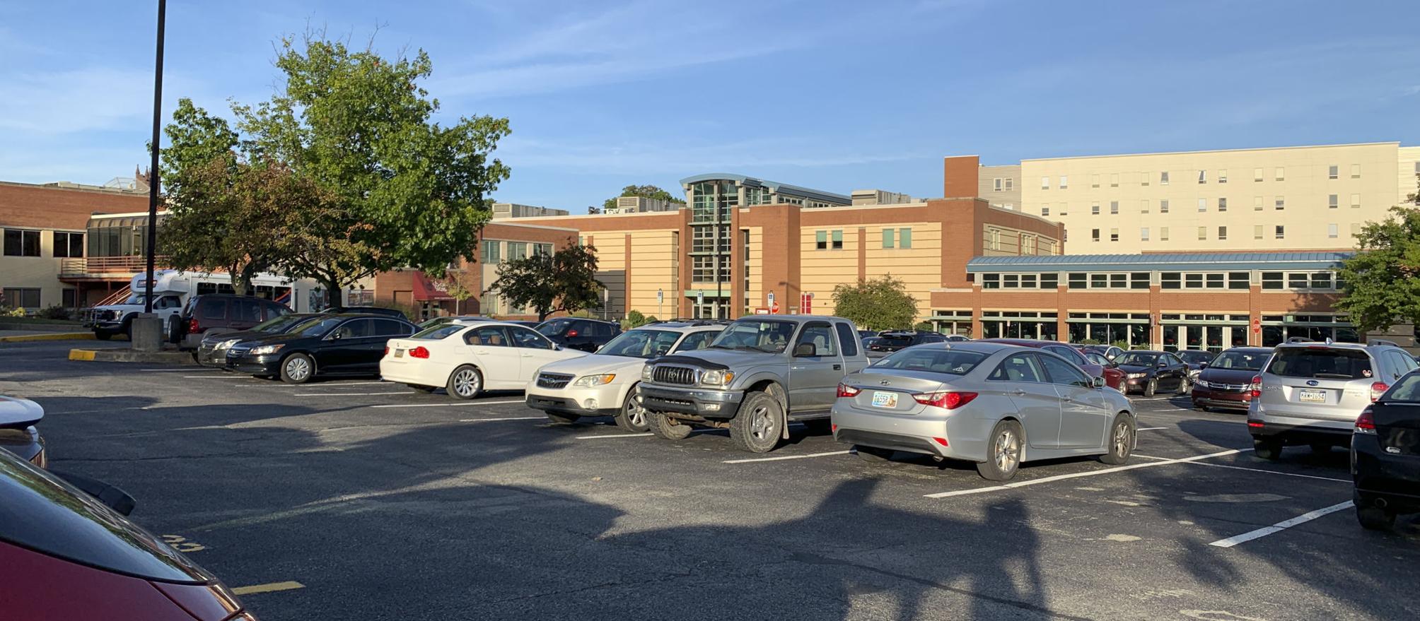 Parking poses problems for students who drive to campus | News ...
