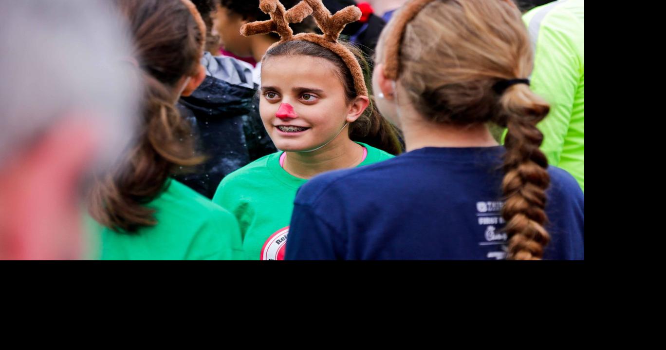 2014 Reindeer Fun Run | Arts & Entertainment | thepilot.com