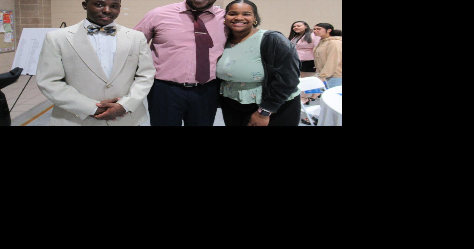 Frederick Davis, Deon Allbrooks, Keziah Simpson.JPG | | thepilot.com