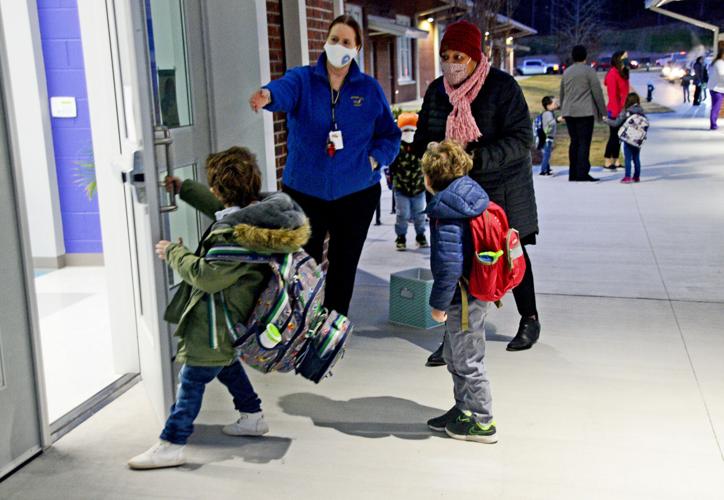 First Day at New Southern Pines Elementary | Gallery | thepilot.com