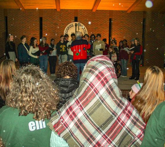 Southern Pines Tree Lighting Photo Gallery | Arts & Entertainment ...