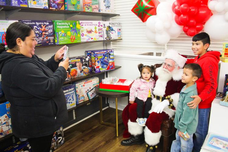 Cookies With Santa | Gallery | thepilot.com