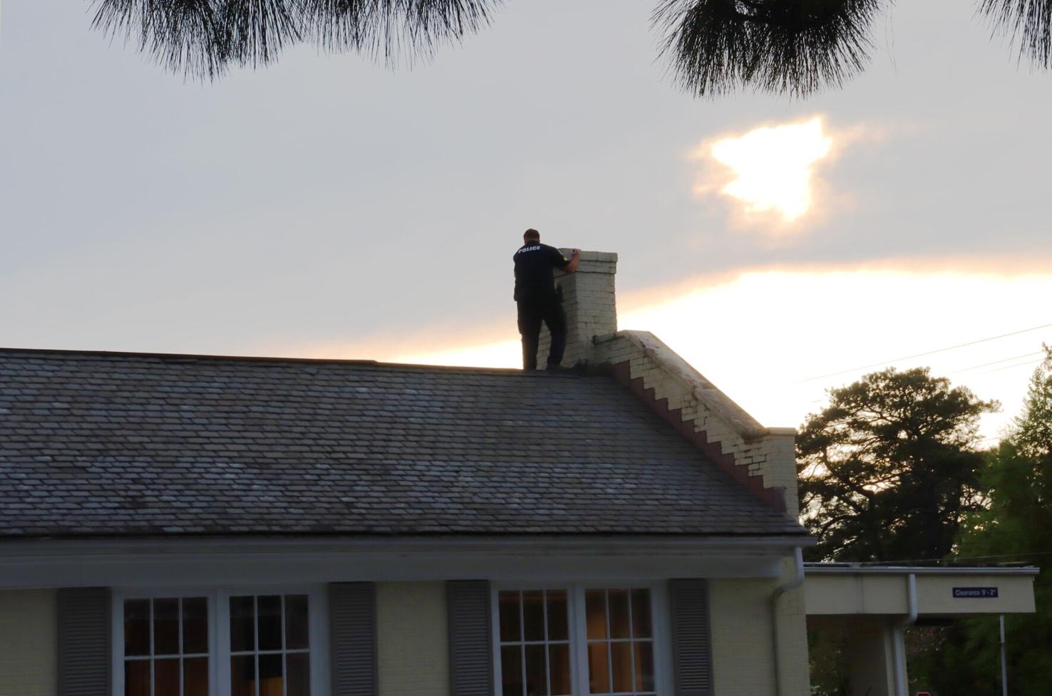 Southern Pines PD Investigating Robbery, Bomb Threat at Downtown Bank | News | thepilot.com