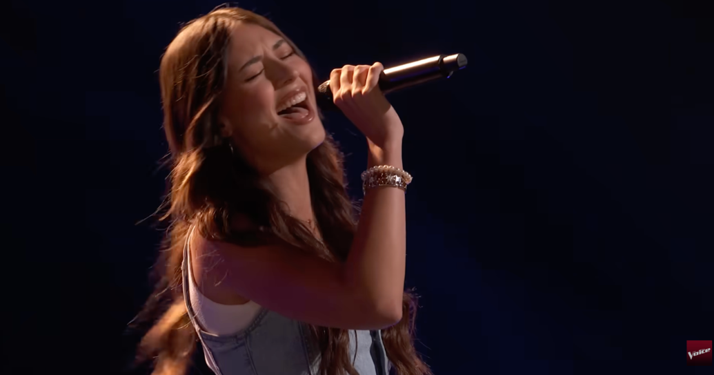 Julia Golden Turns Two Chairs on "The Voice" | Features | thepilot.com