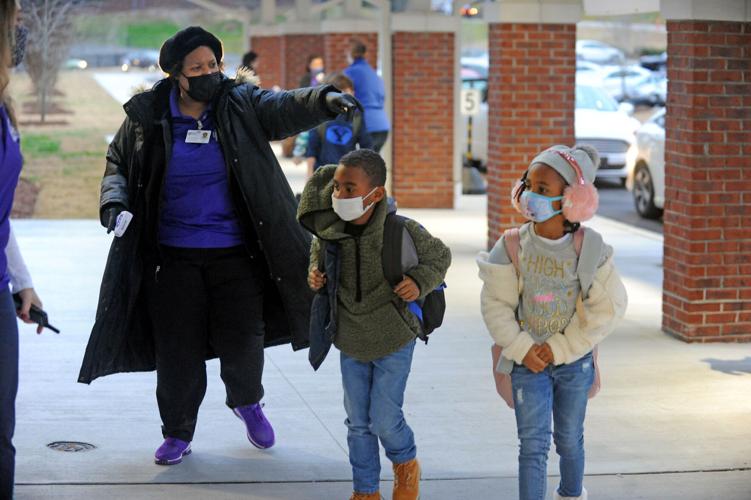 First Day at New Southern Pines Elementary | Gallery | thepilot.com