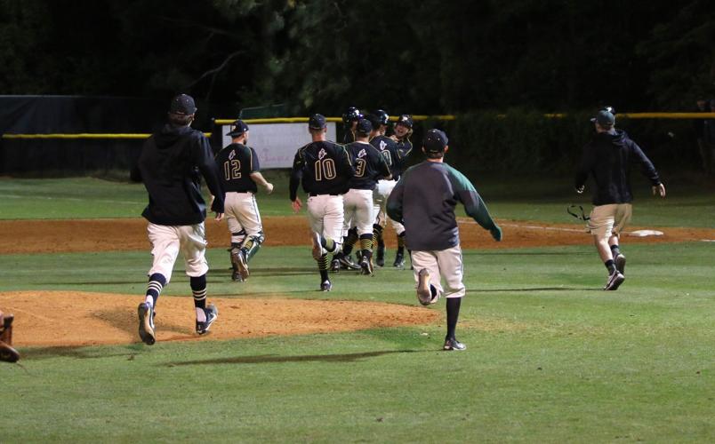 Pinecrest Wins Conference Baseball Title | Gallery | thepilot.com