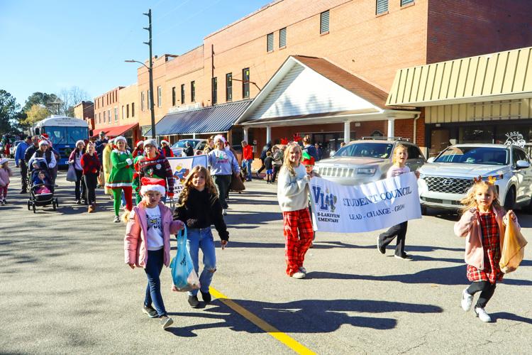 Vass Christmas Parade | Gallery | thepilot.com