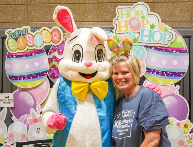 Flashlight Easter Egg Hunt | Gallery | thepilot.com