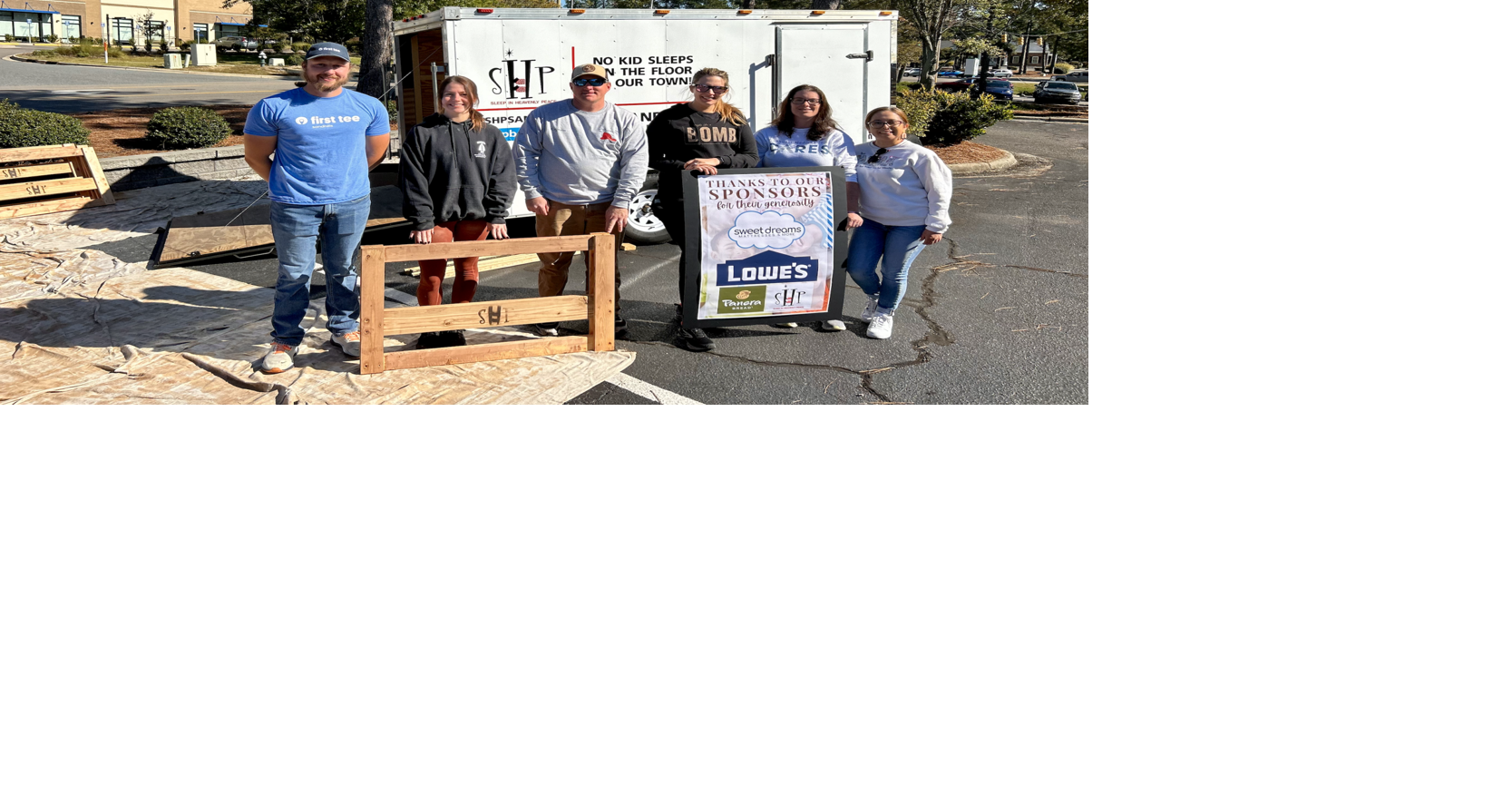 Leadership Group Builds Beds for Kids In-Need | Features | thepilot.com