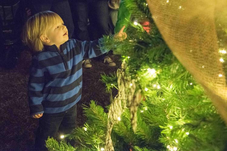 Pinehurst Christmas Tree Lighting Event | Gallery | thepilot.com