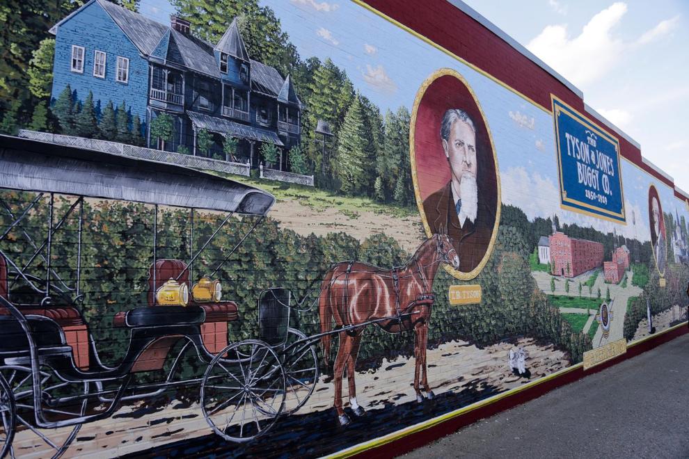 Tyson & Jones Buggy Co. Carthage Wall Mural Unveiling | | thepilot.com
