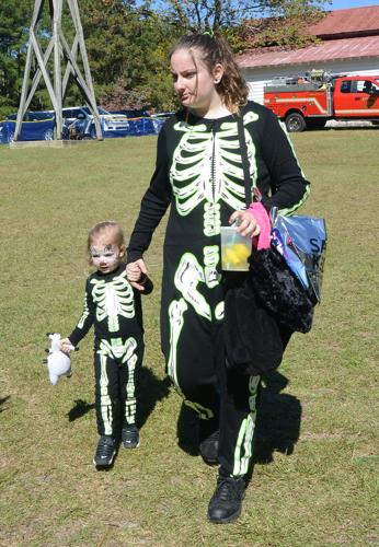 Fall-O-Ween at Malcolm Blue Farm | Gallery | thepilot.com