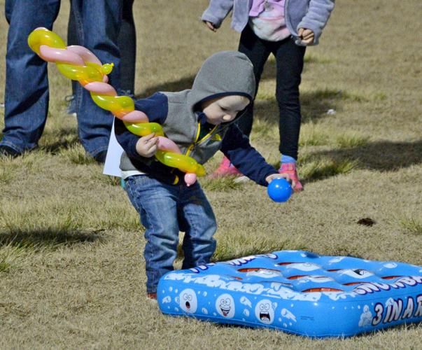 Southern Pines Flashlight Candy Hunt | Gallery | thepilot.com