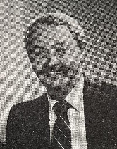 Lyndell R. Deaton | Obituaries | thepilot.com