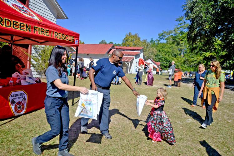 Fall-O-Ween at Malcolm Blue Farm | Gallery | thepilot.com