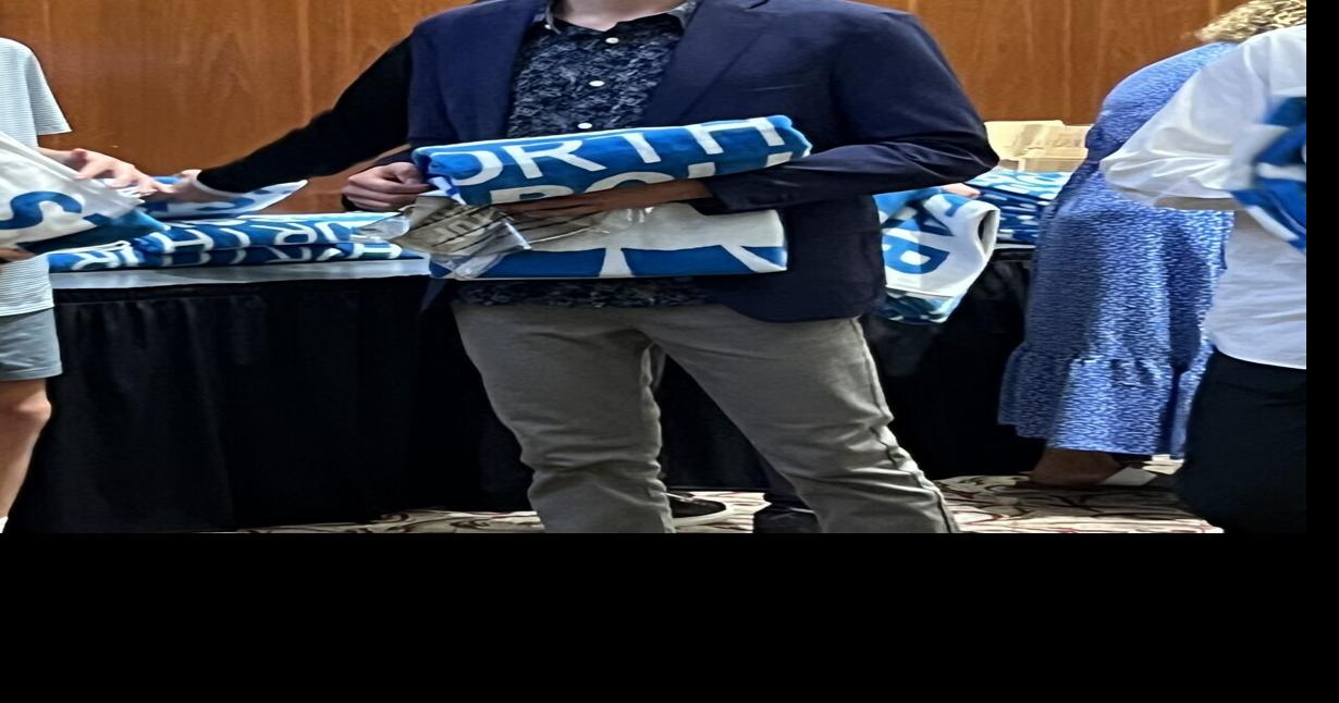 Grant Larsen Making Waves as State’s Top Swimmer | Sports | thepilot.com