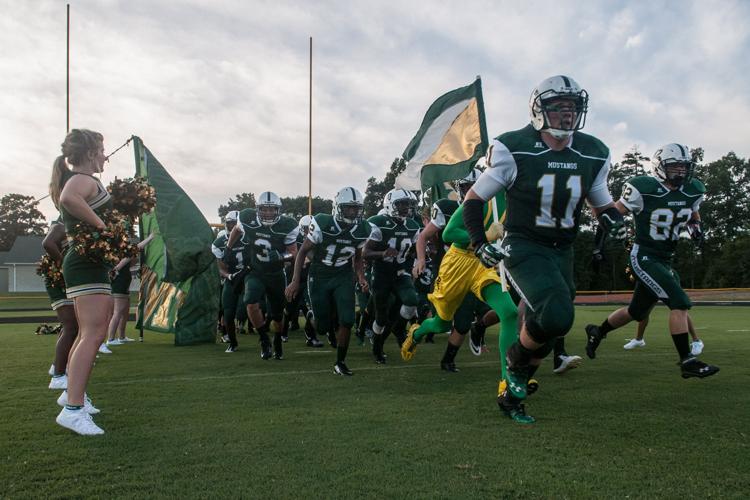 Photo Gallery: Mustangs Defeat Trinity | Sports | thepilot.com