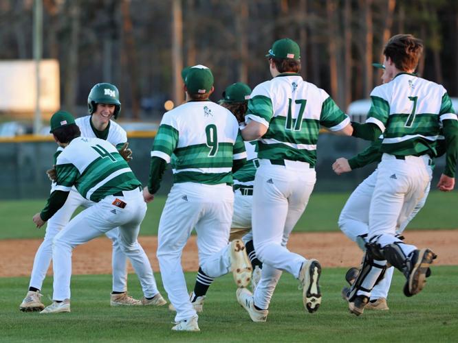 Mustangs Overcome Adversity To Beat Jets | Sports | thepilot.com