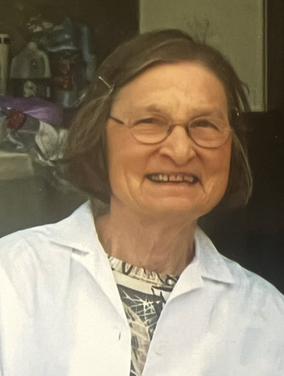 Esther M. Thomas | Obituaries | thepilot.com
