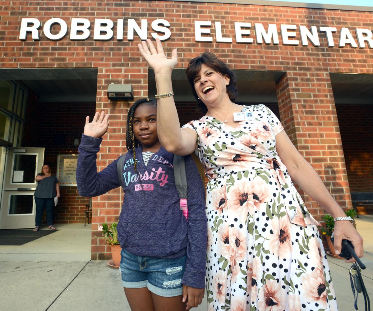 First Day of School at Robbins Elementary | Gallery | thepilot.com
