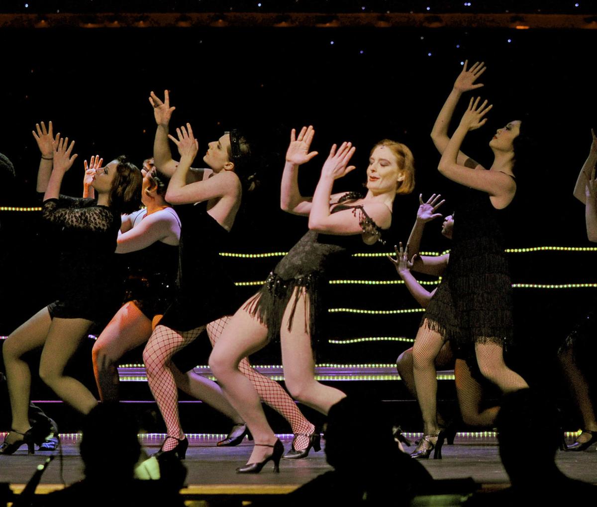 Scenes From the "Chicago" Dress Rehearsal | Gallery | thepilot.com
