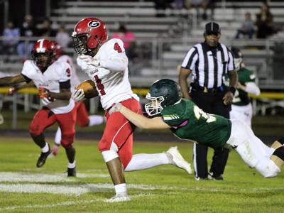 Football Teams Out to Prove Themselves | Sports | thepilot.com