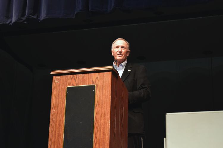 Hearing Shows Little Love for Future Growth | News | thepilot.com