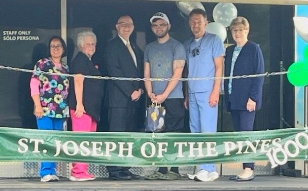 Mobile Dental Unit Hits Milestone | Features | thepilot.com