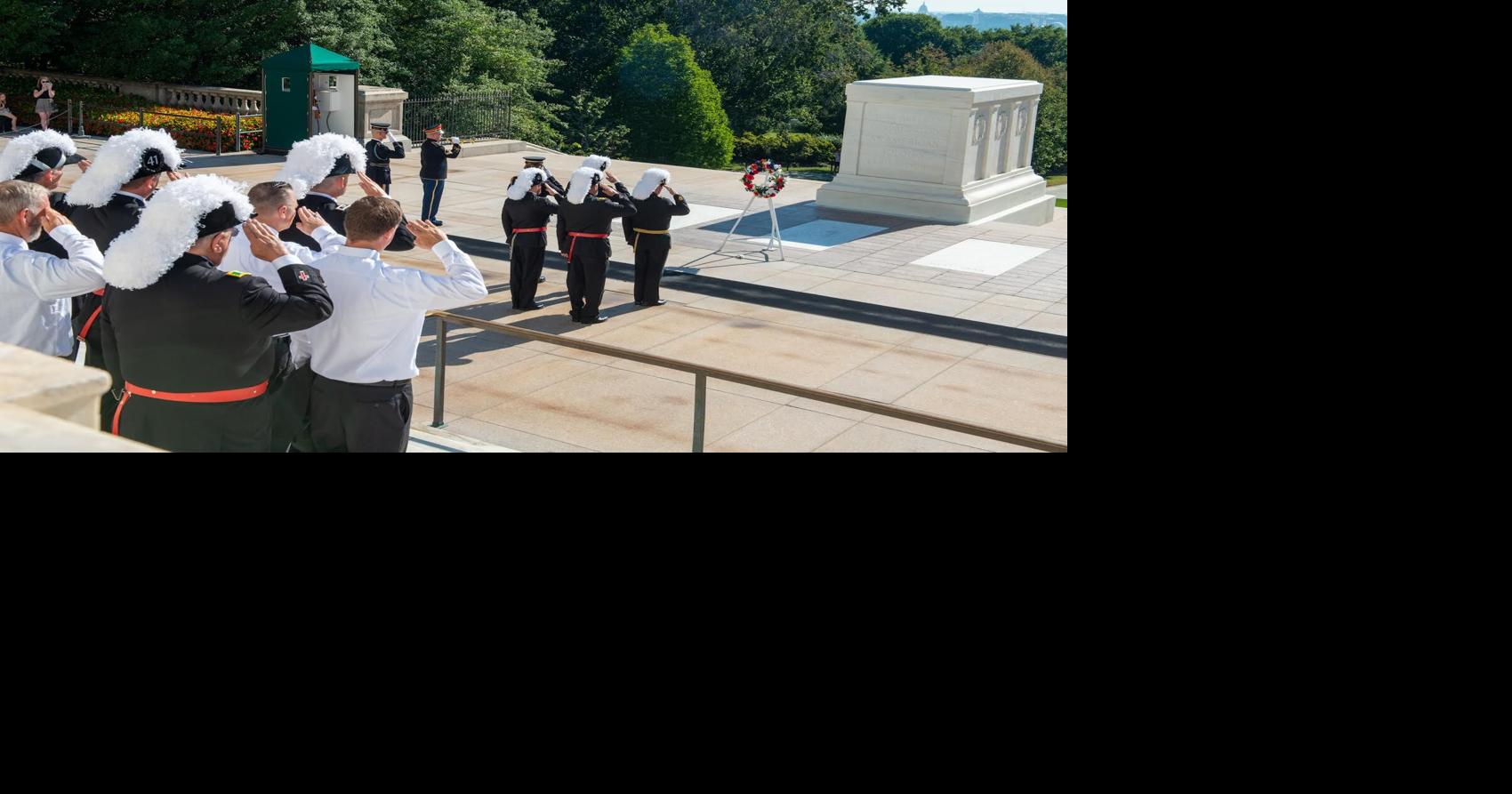 Knights Templar Lay Wreath at The Tomb of the Unknown Soldier | Gallery ...