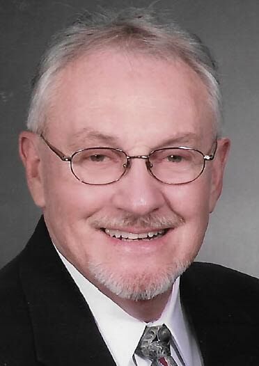 James R Thomas Obituaries