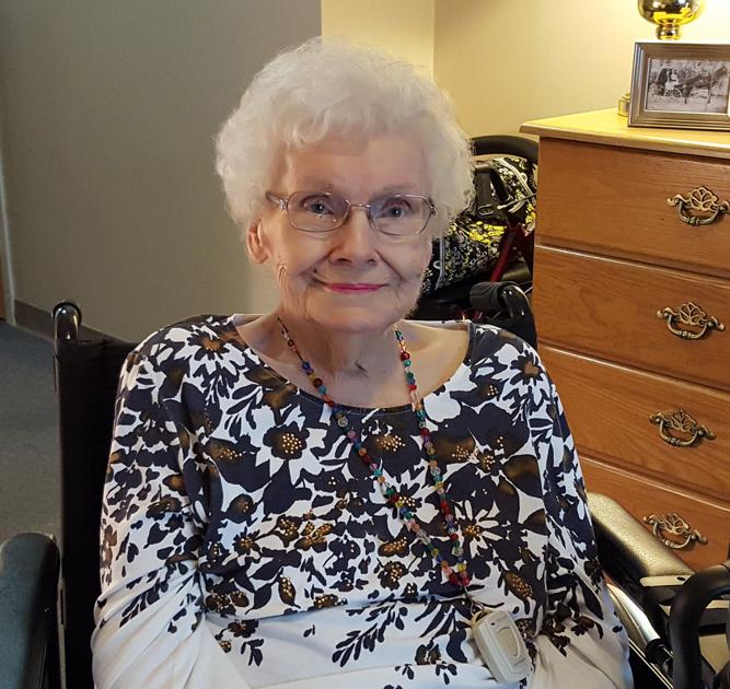 Fronia Lucille Phillips Autry | Obituaries | thepilot.com