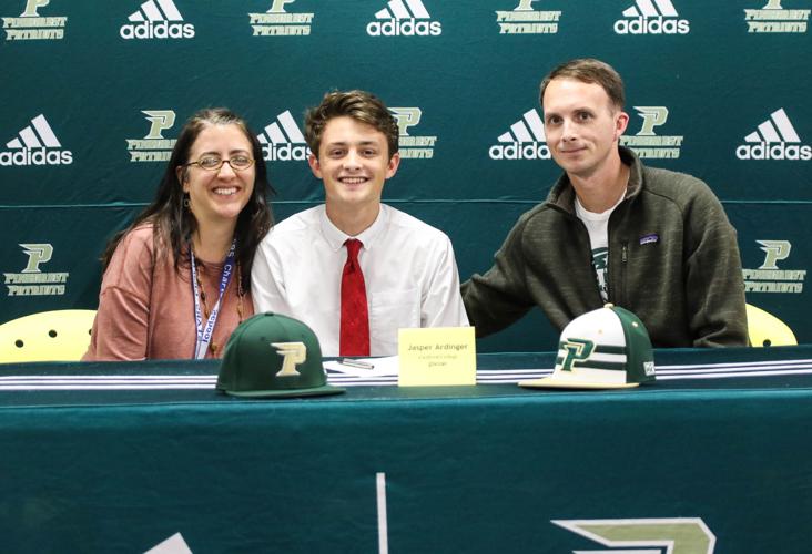Pinecrest Signing Ceremony | Gallery | thepilot.com