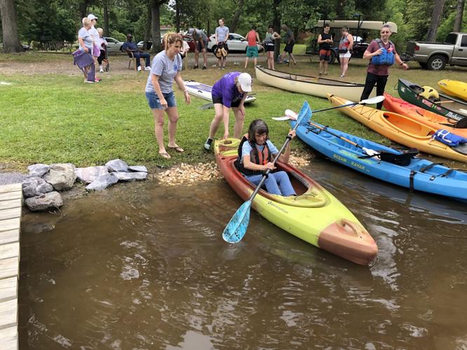 Paddlers Find Sense of Freedom on Robbins Pond | News | thepilot.com