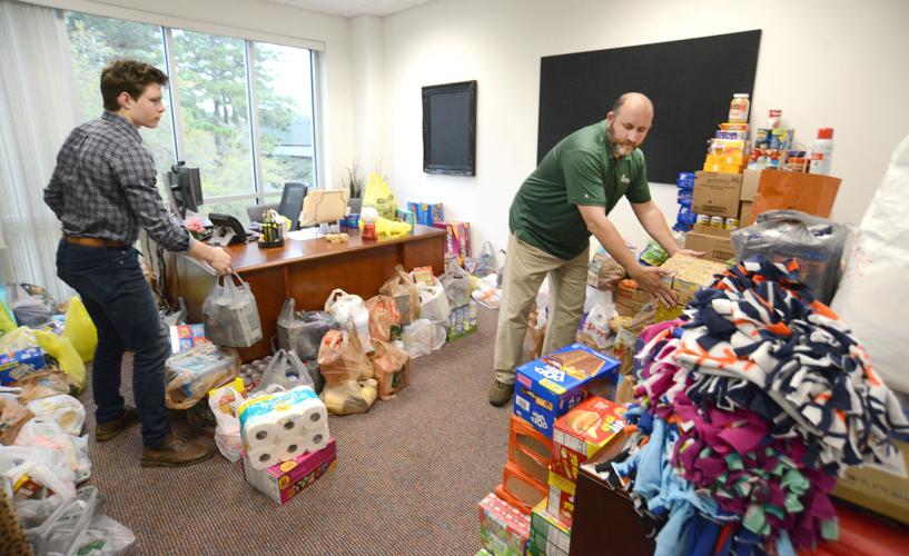 SCC Staff Meet Students Where They Are With Campus-Wide Food Drive ...