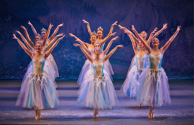 An Enchanting Holiday Tradition Returns Before Thanksgiving | Features ...